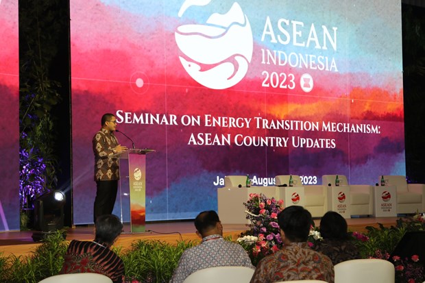 ASEAN countries pledge to cooperate for regional economic stability